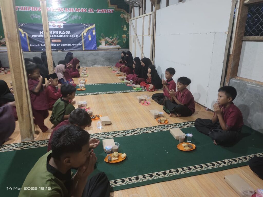 Penuh Haru, Masyarakat Rasakan Manfaat Program Ramadhan HSI BERBAGI - HSI Berbagi